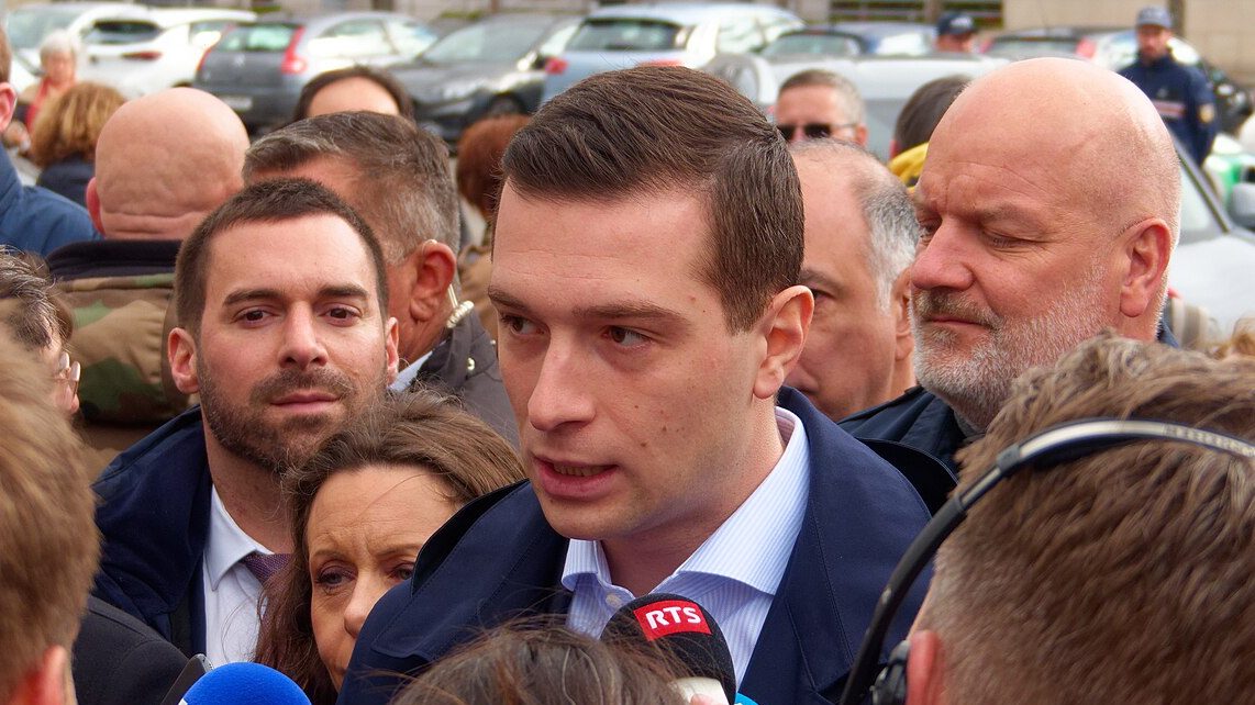 Jordan Bardella visé par une plainte pour détournement de fonds après ...